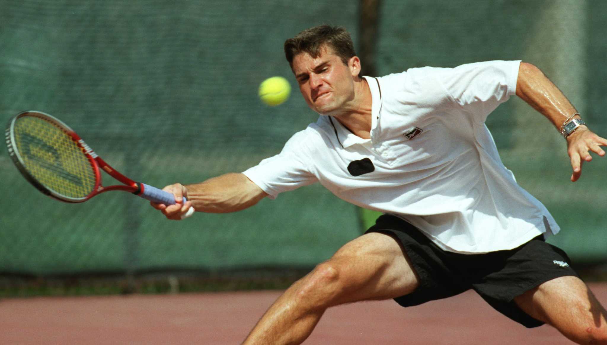 Brasington leads University of St. Thomas into varsity tennis debut