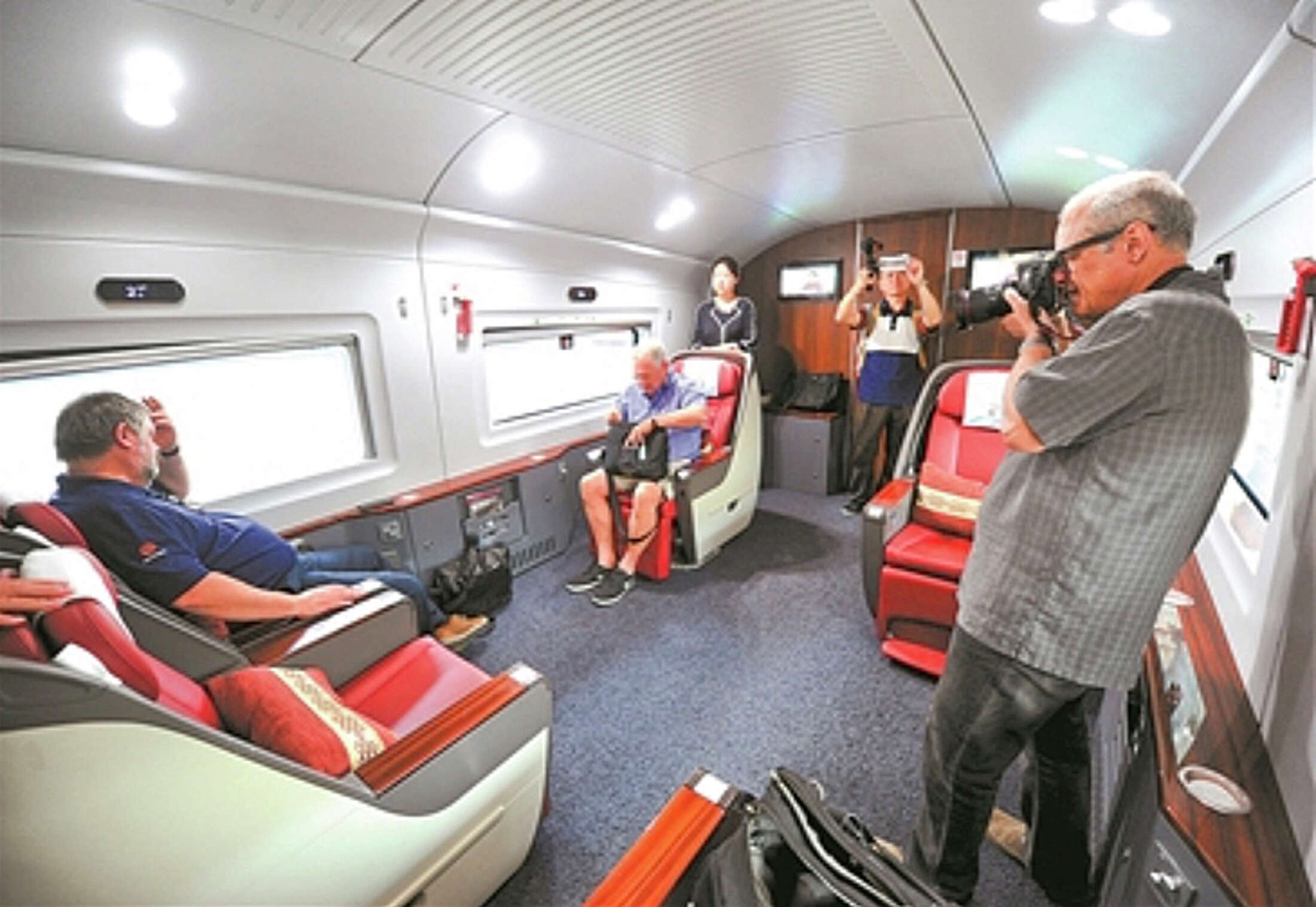 Long-distance, high-speed rail arrives in Hong Kong