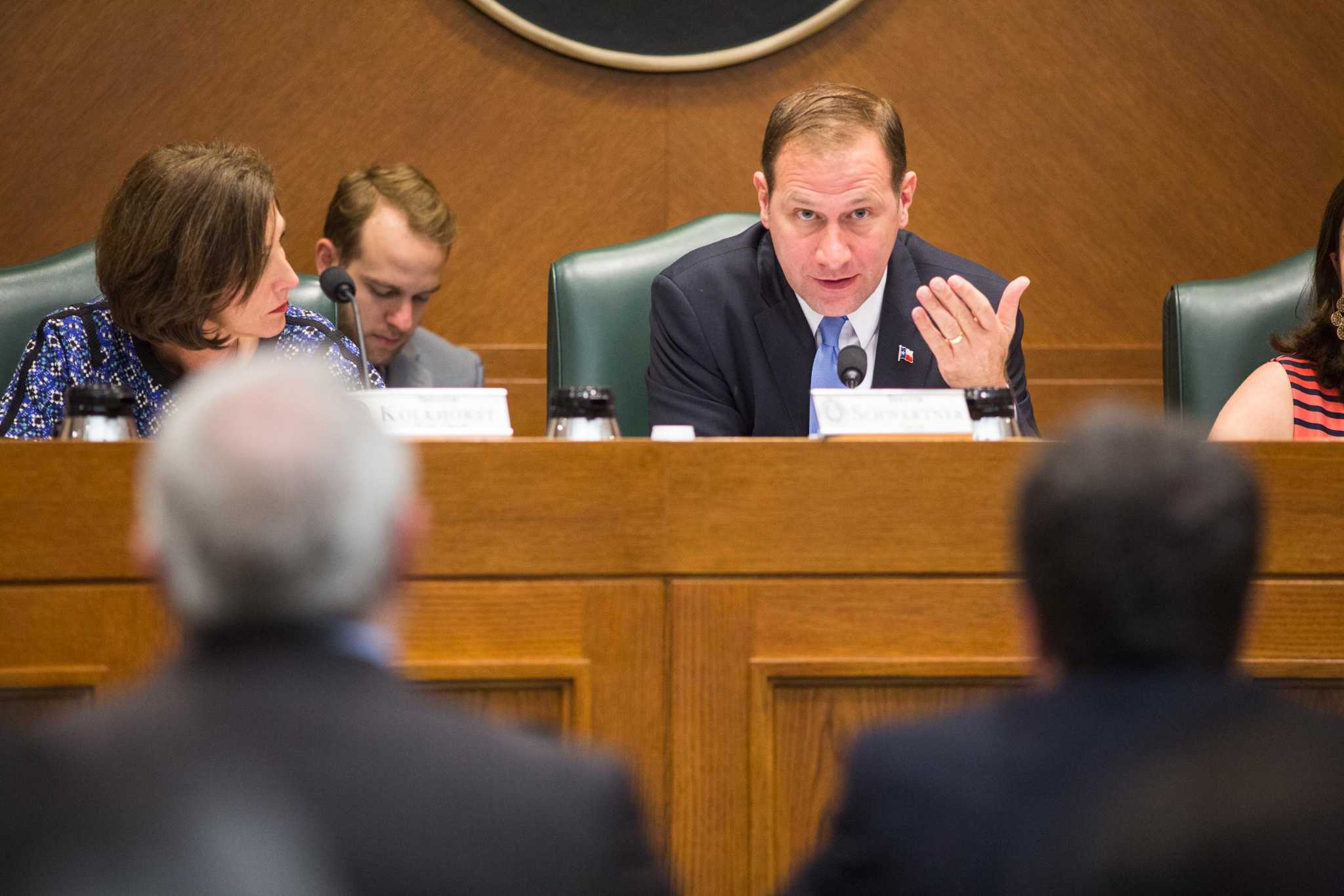 Texas Senate waits while UT investigates sexual harassment claims ...