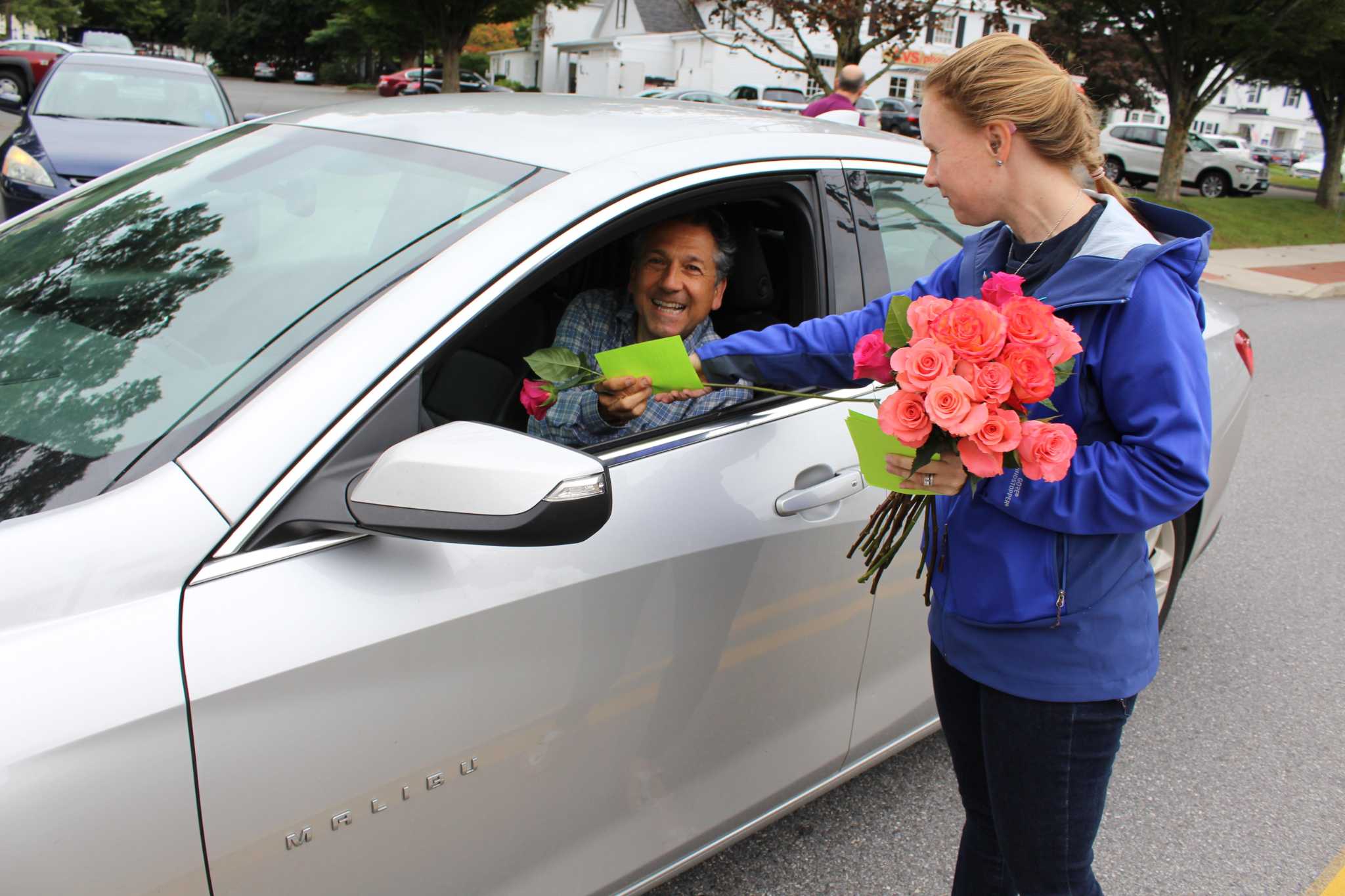 Flowers passed out as a ‘Random Act of Kindness’