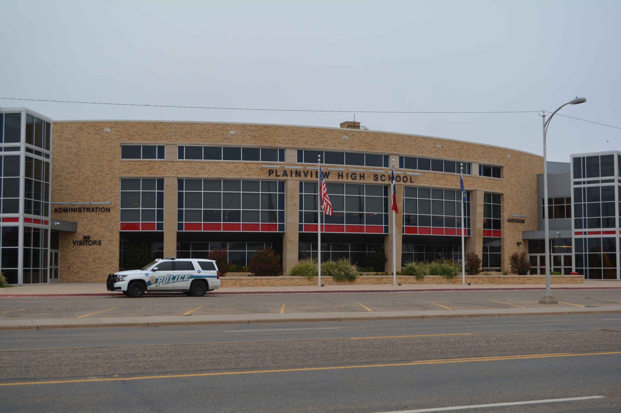 Plainview PD investigating Thursday morning bomb threat