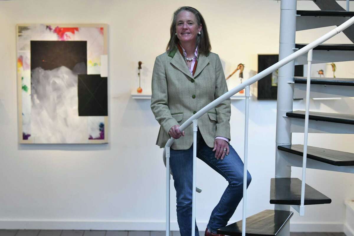 Lily Downing exhibits her ‘stable’ of artists in charming country-barn ...