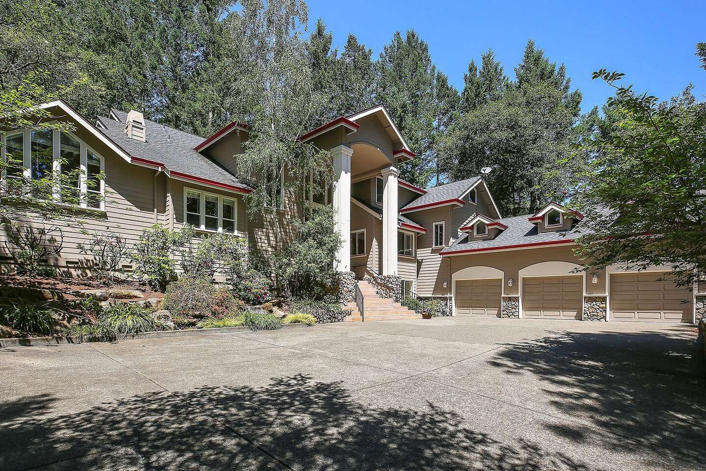 Walk-through: Spacious Santa Rosa home built for entertaining