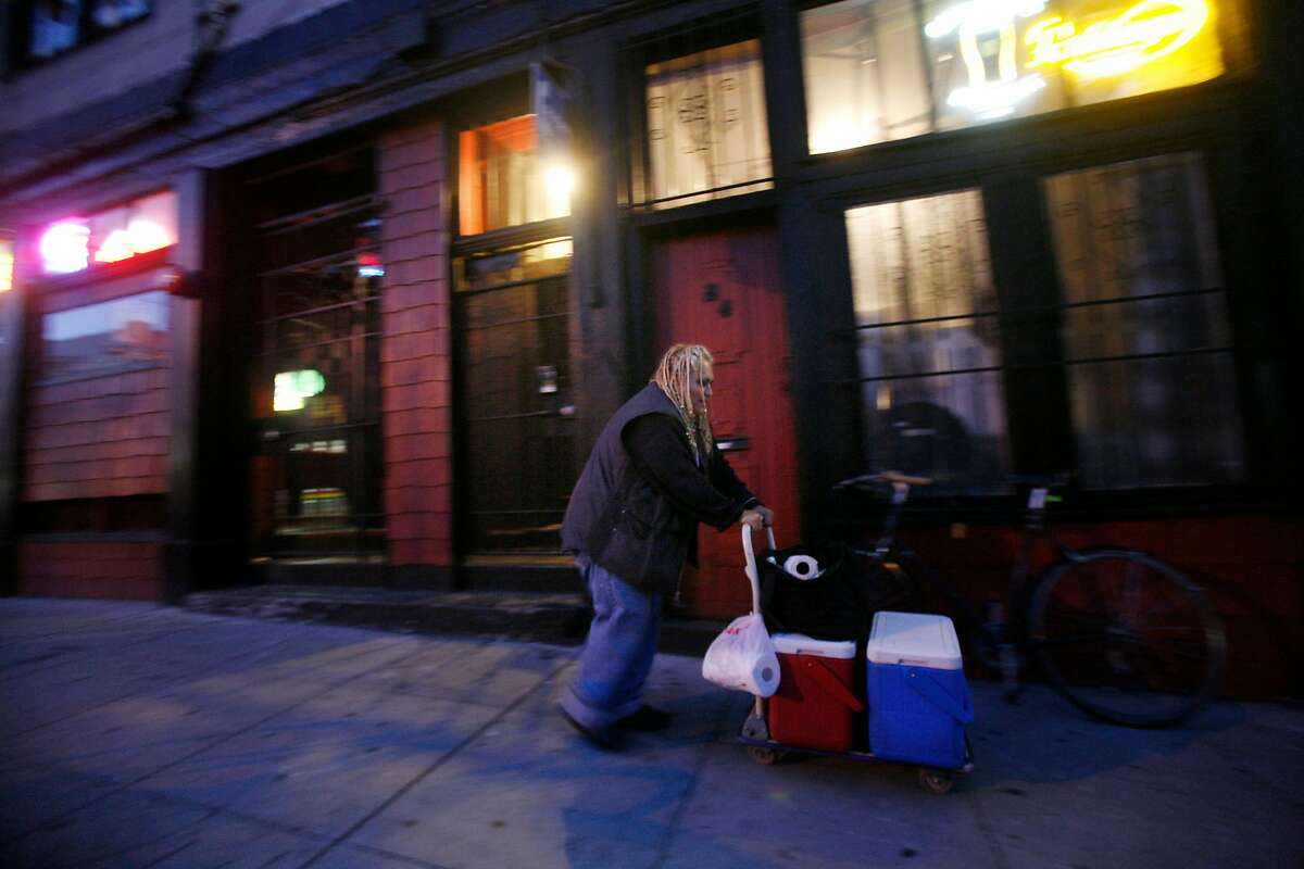 Virginia Ramos, San Francisco’s beloved Tamale Lady, dies