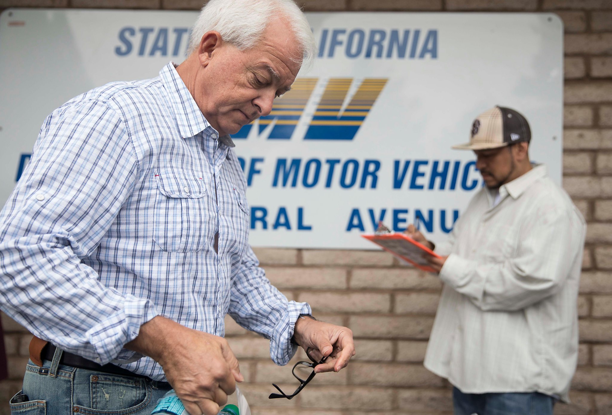DMV customers’ misery is CA Republican John Cox’s political opportunity