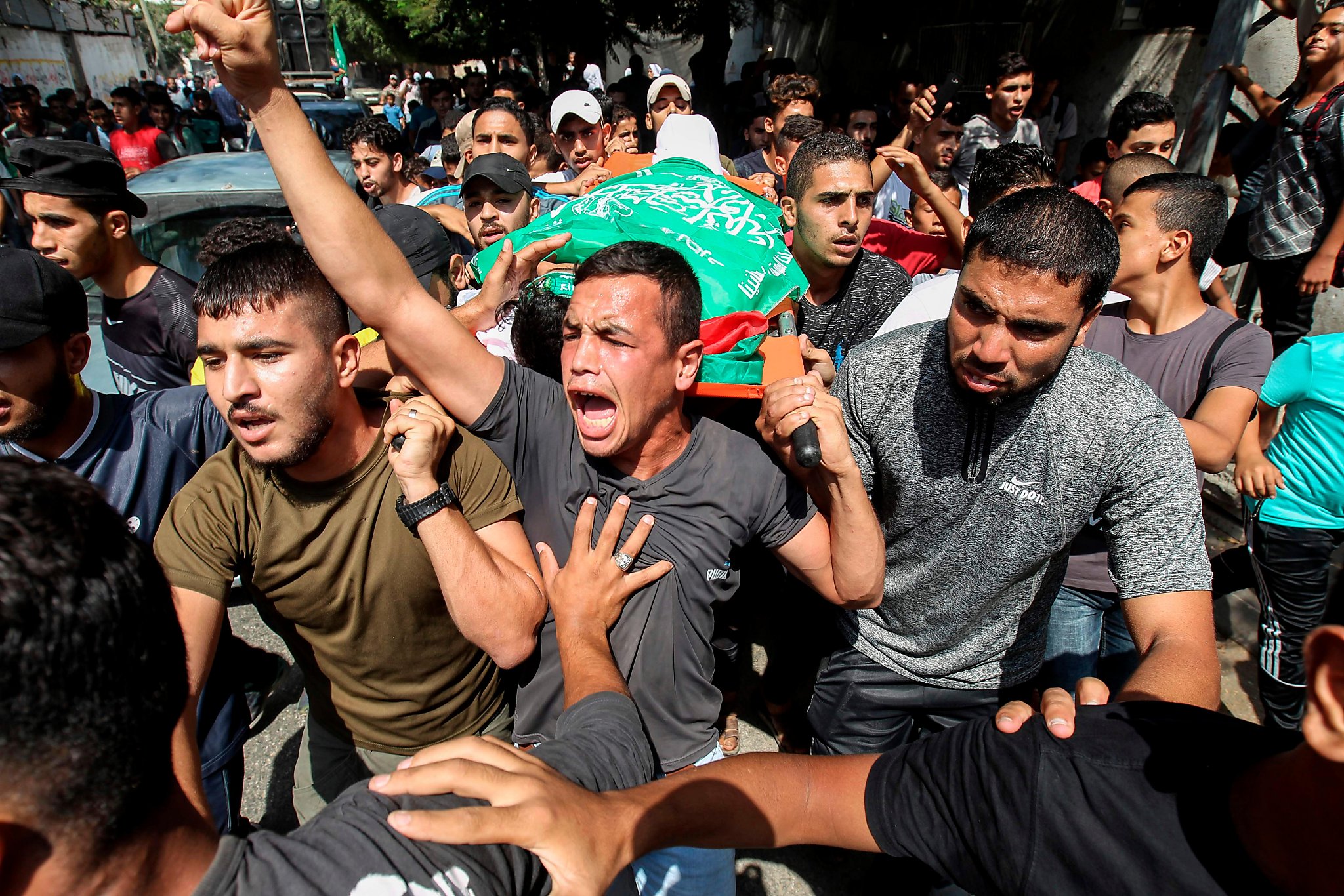 7 buried following latest border protests in Gaza