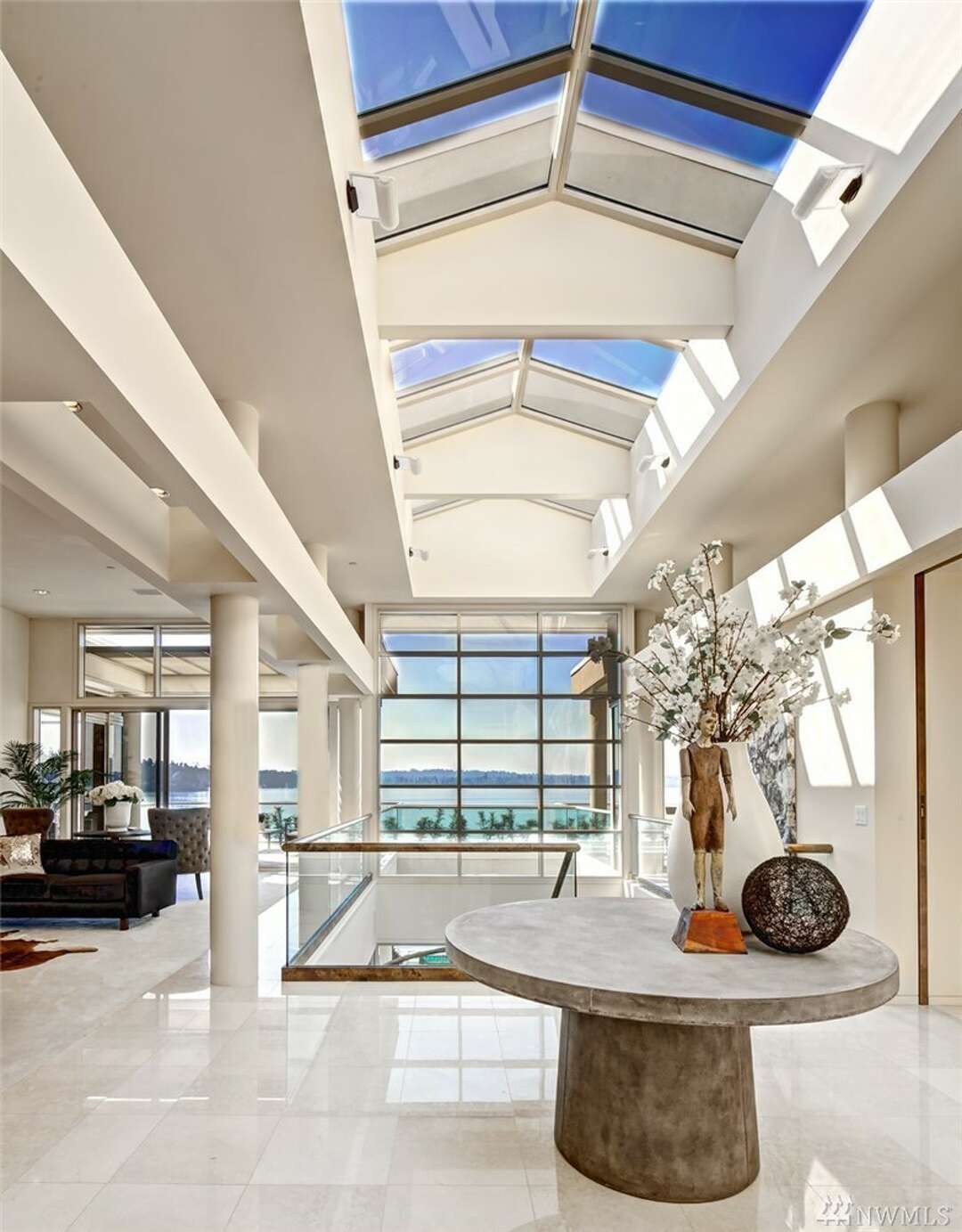 Step inside this $10.5M Mercer Island mansion