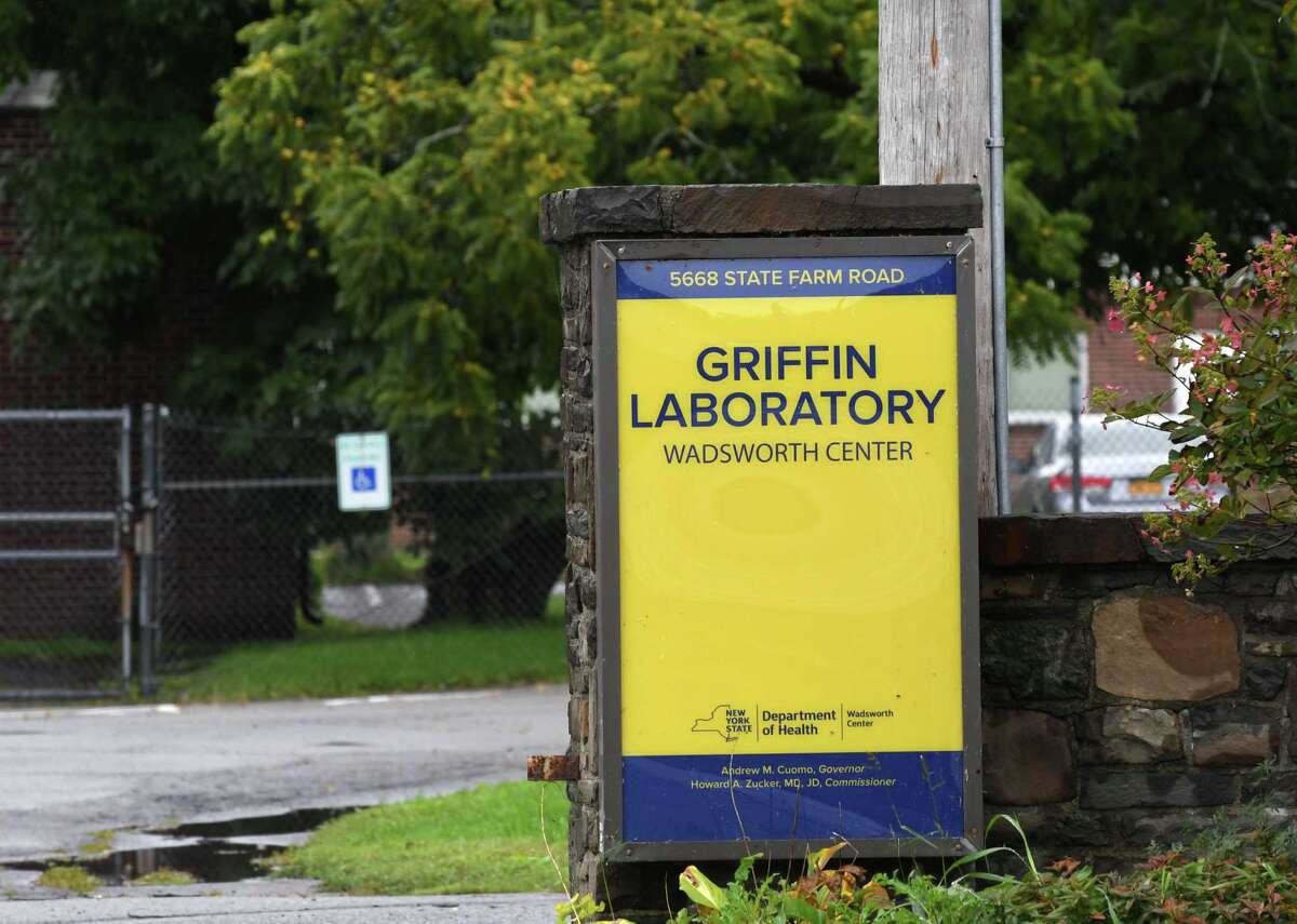 Wadsworth Lab project gets only two bidders