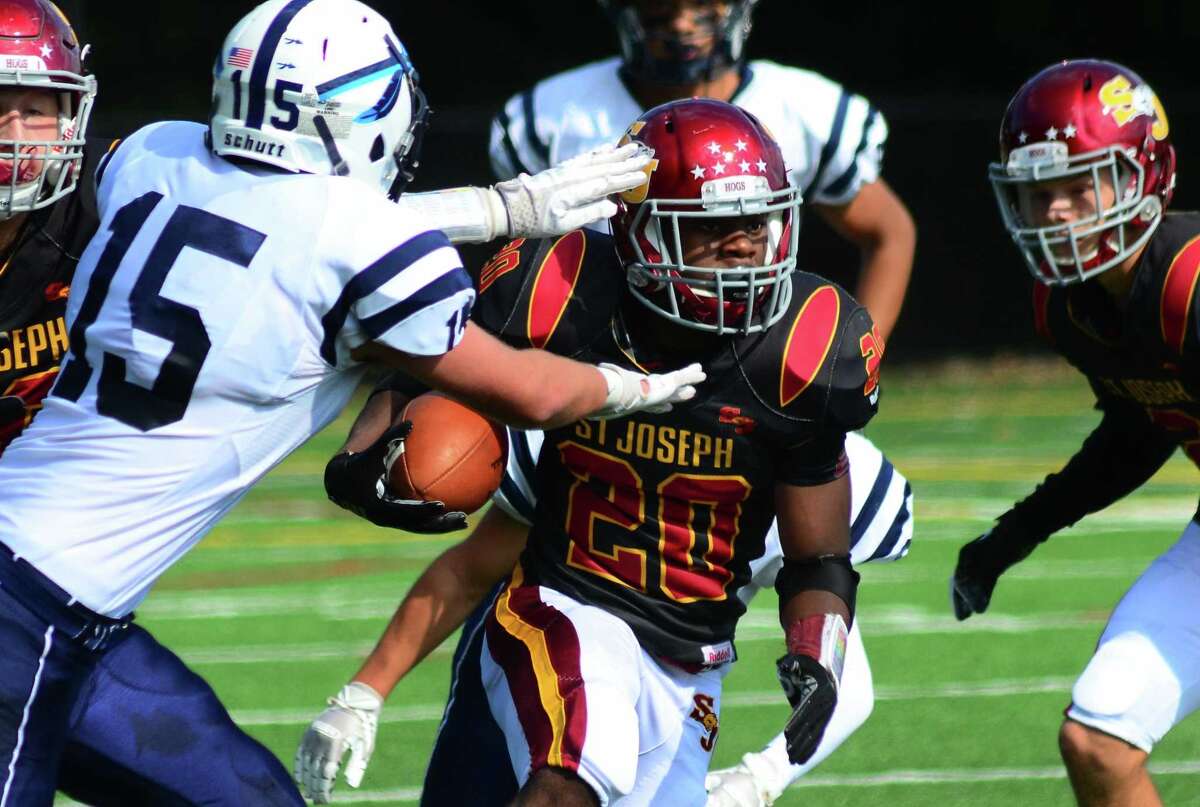 Football: St. Joseph shuts out Wilton