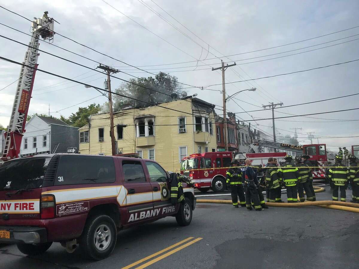2 fires destroy a dozen buildings in Albany
