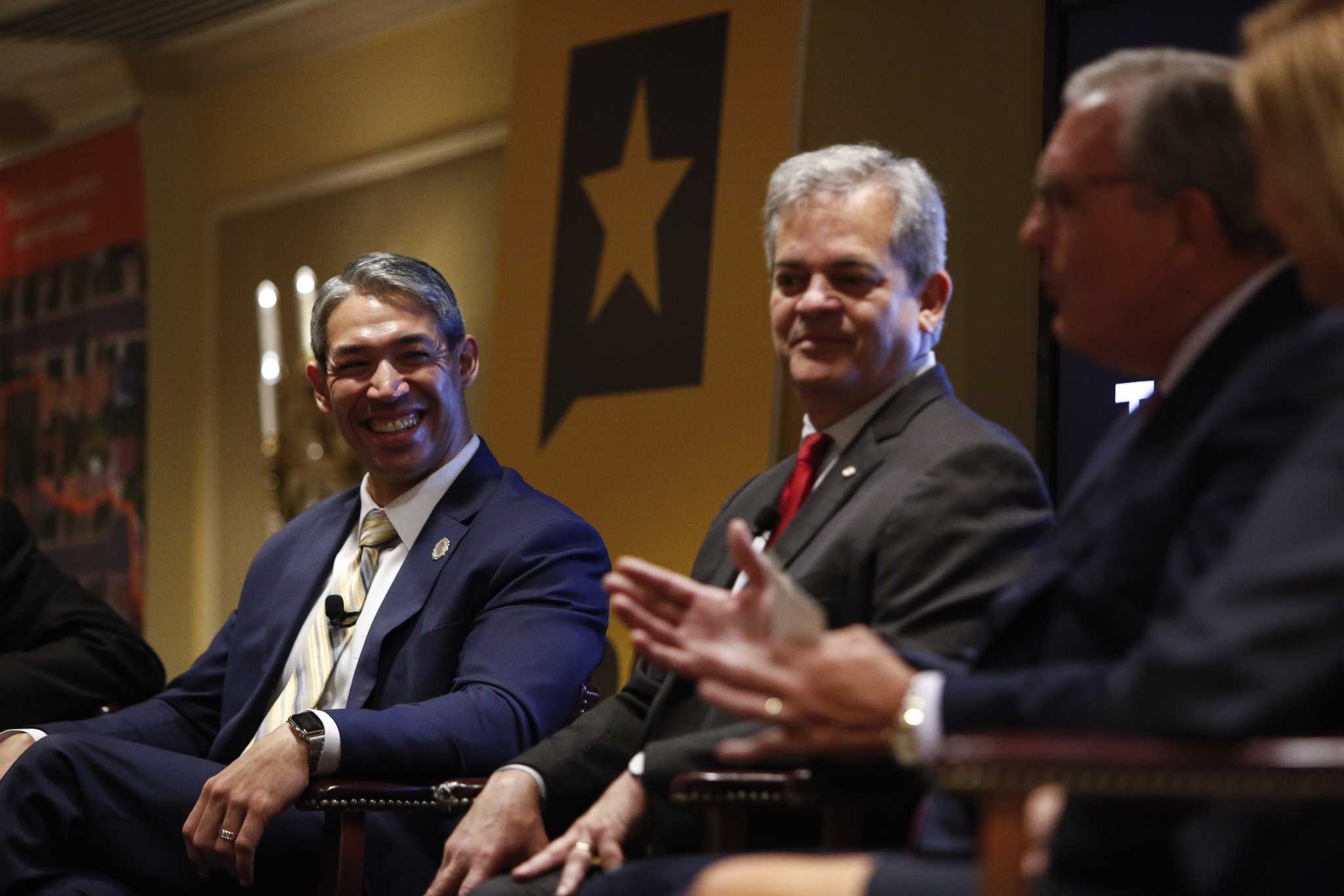 Big-city mayors banding together to fight for local control at Lege