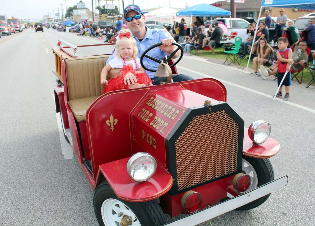 Parade kicks off Fort Bend County Rodeo season