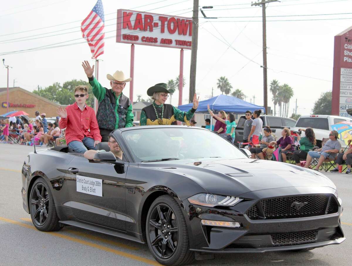 Parade kicks off Fort Bend County Rodeo season