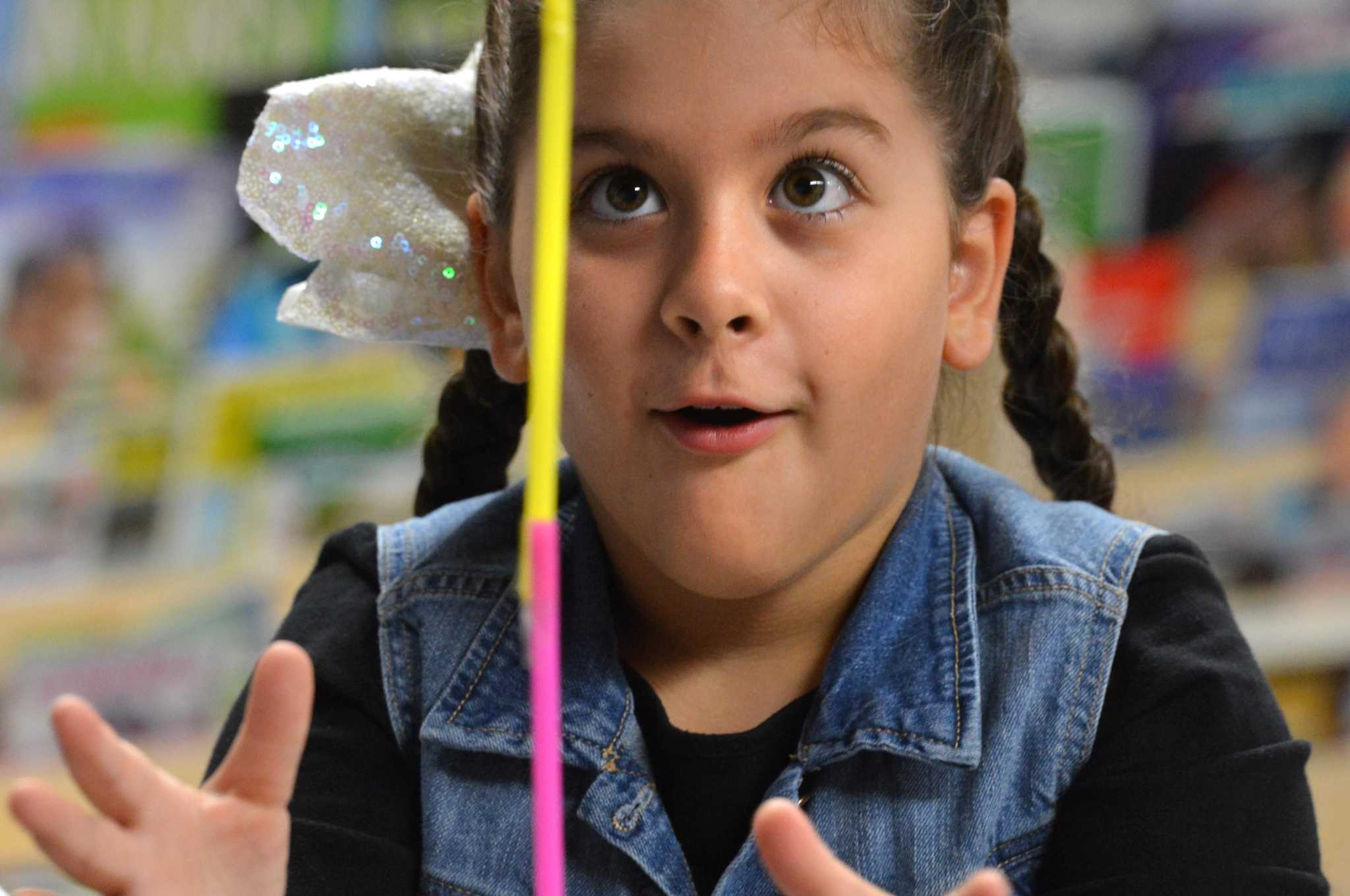 Tracey School opens new science lab