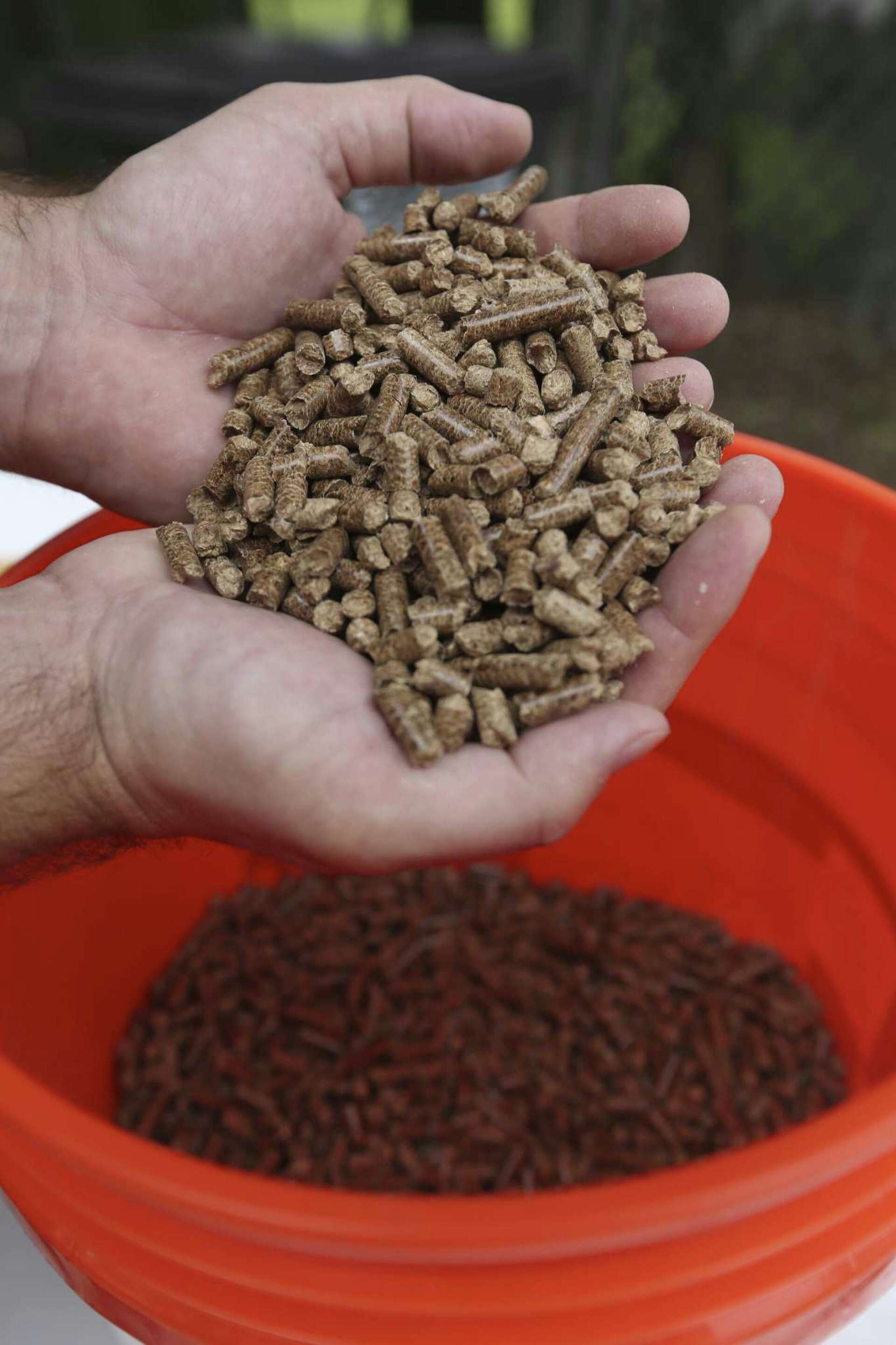 Pellet cookers overtaking classic BBQ grills — even in competition