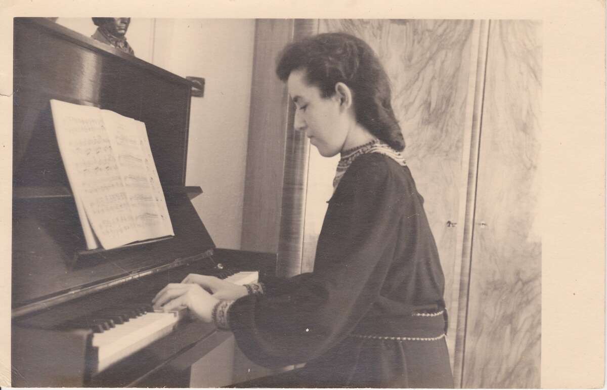 ‘Born Under Fire’ sheds light on mother’s life as a Renaissance woman