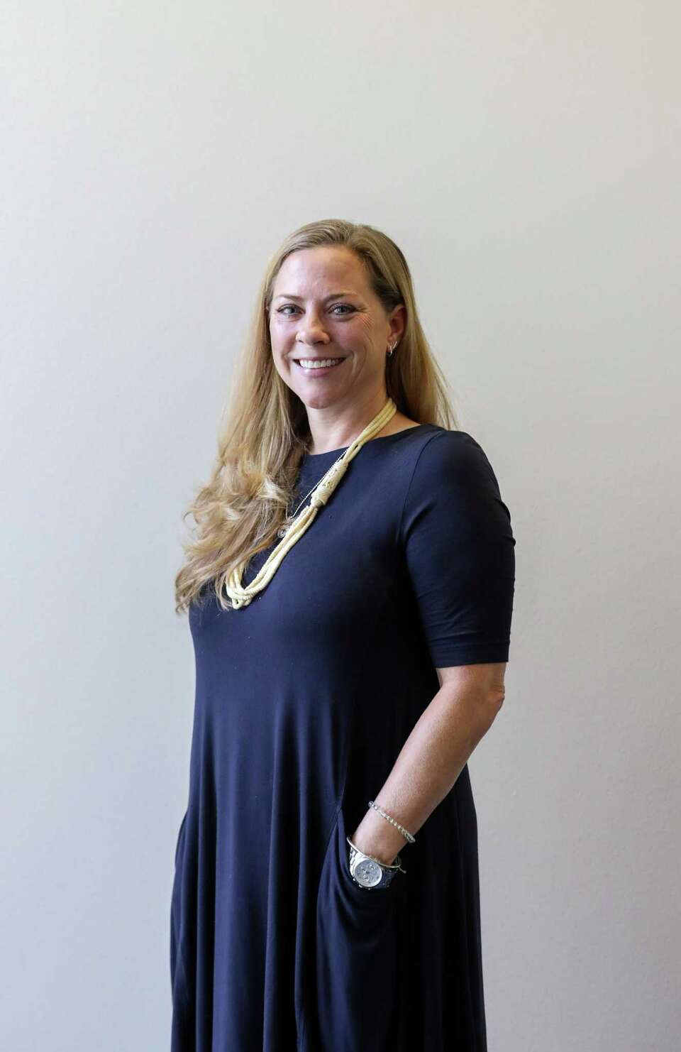 For County Criminal Court No. 6: Linda Garcia