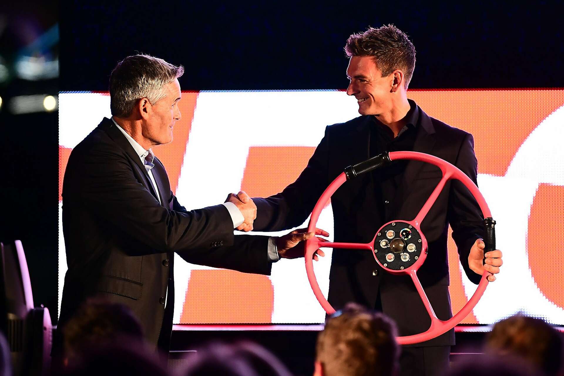 Ex-America’s Cup champs Russell Coutts, Larry Ellison launch SailGP league