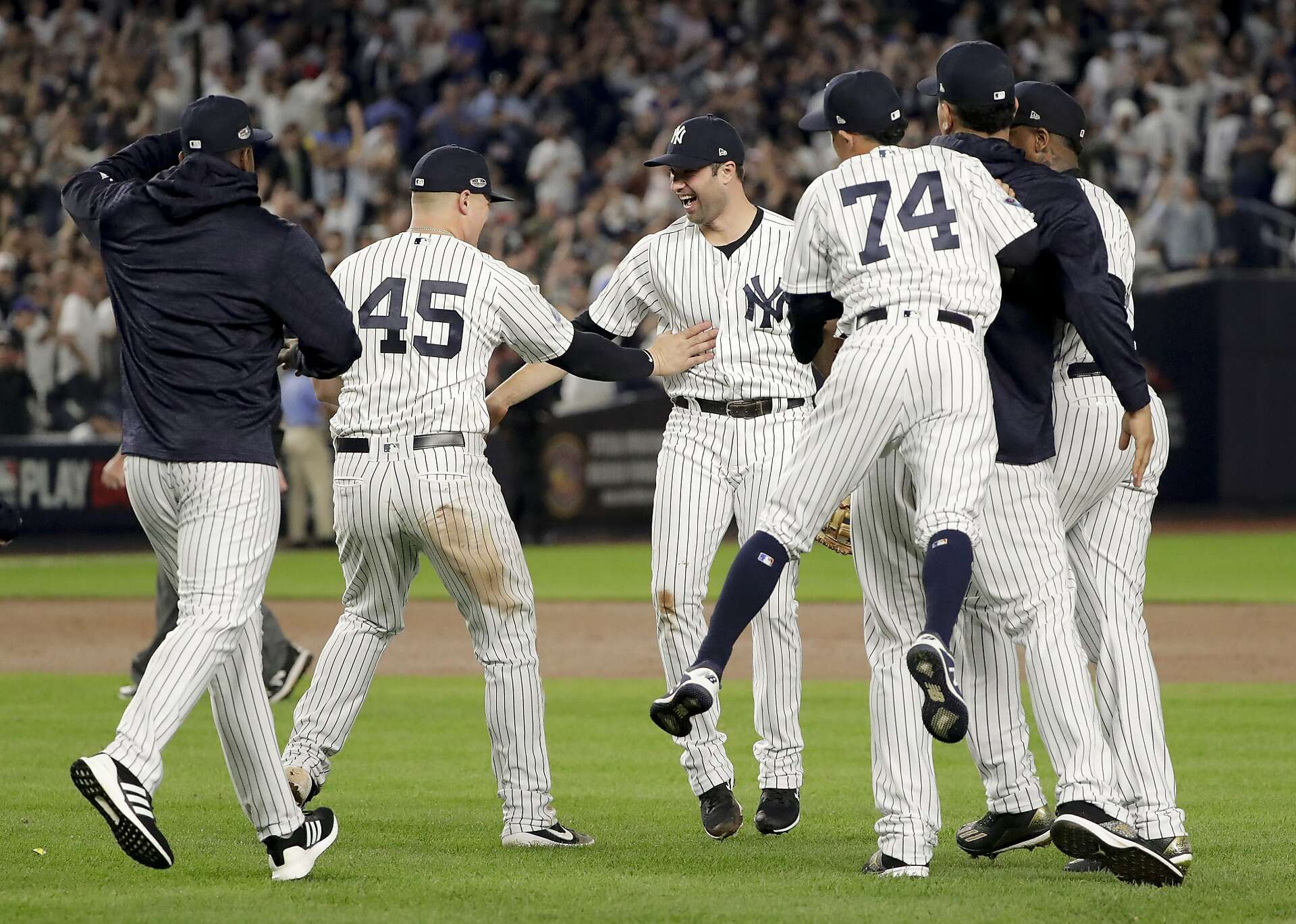 Bronx bomber: Yankees fan pours beer over Athletics fan's head