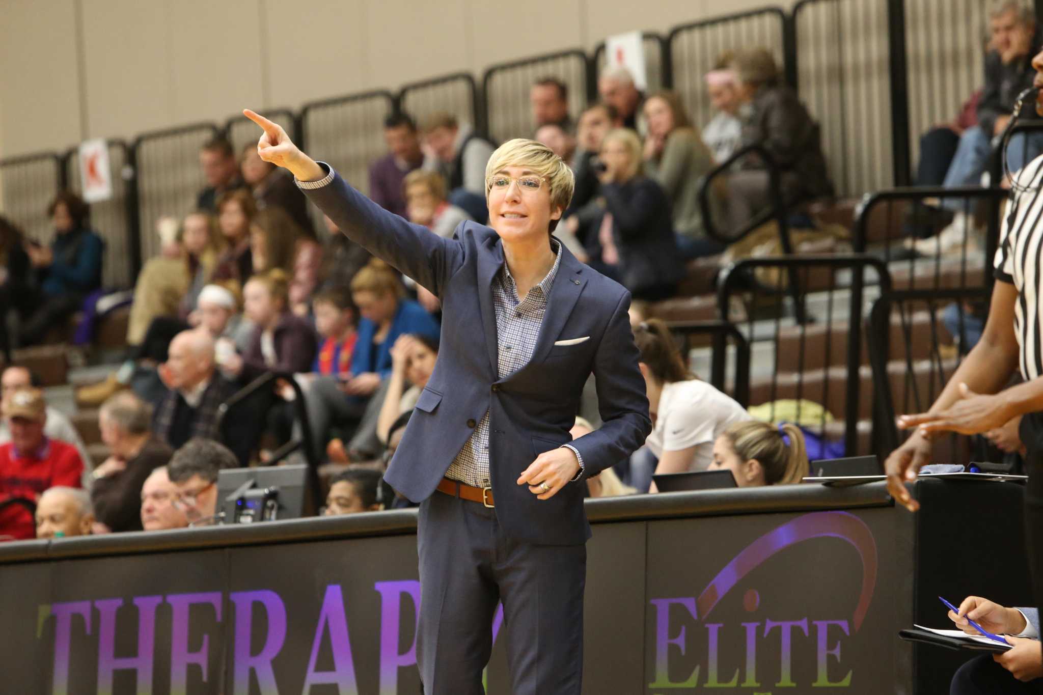 Yale women’s basketball coach Allison Guth signs contract extension