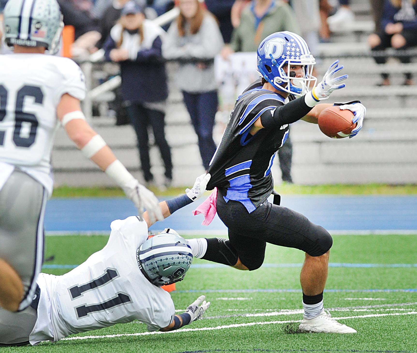 Football: Darien uses second-half surge to top Staples