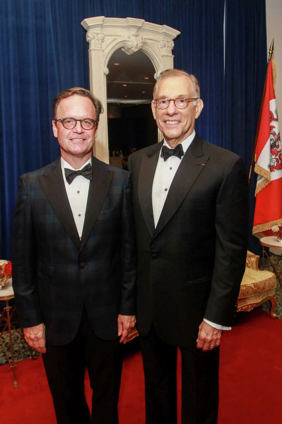 Texas royalty raises $2 million for Museum of Fine Arts, Houston's ...