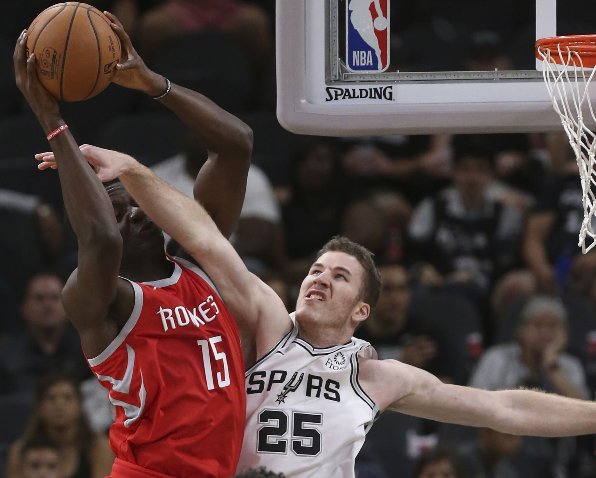 Spurs' Poeltl hopes to blaze path to NBA for Austrians