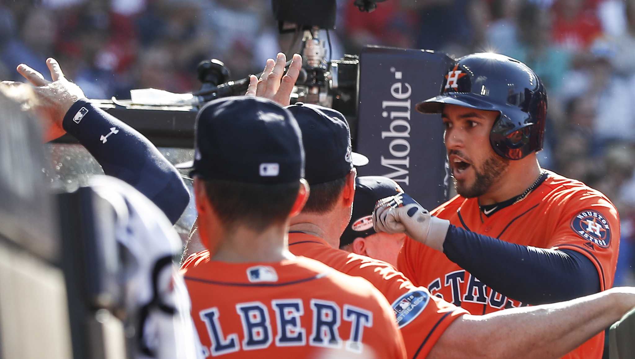 Inside the Game: Key moments from Astros' Game 3 win over Indians