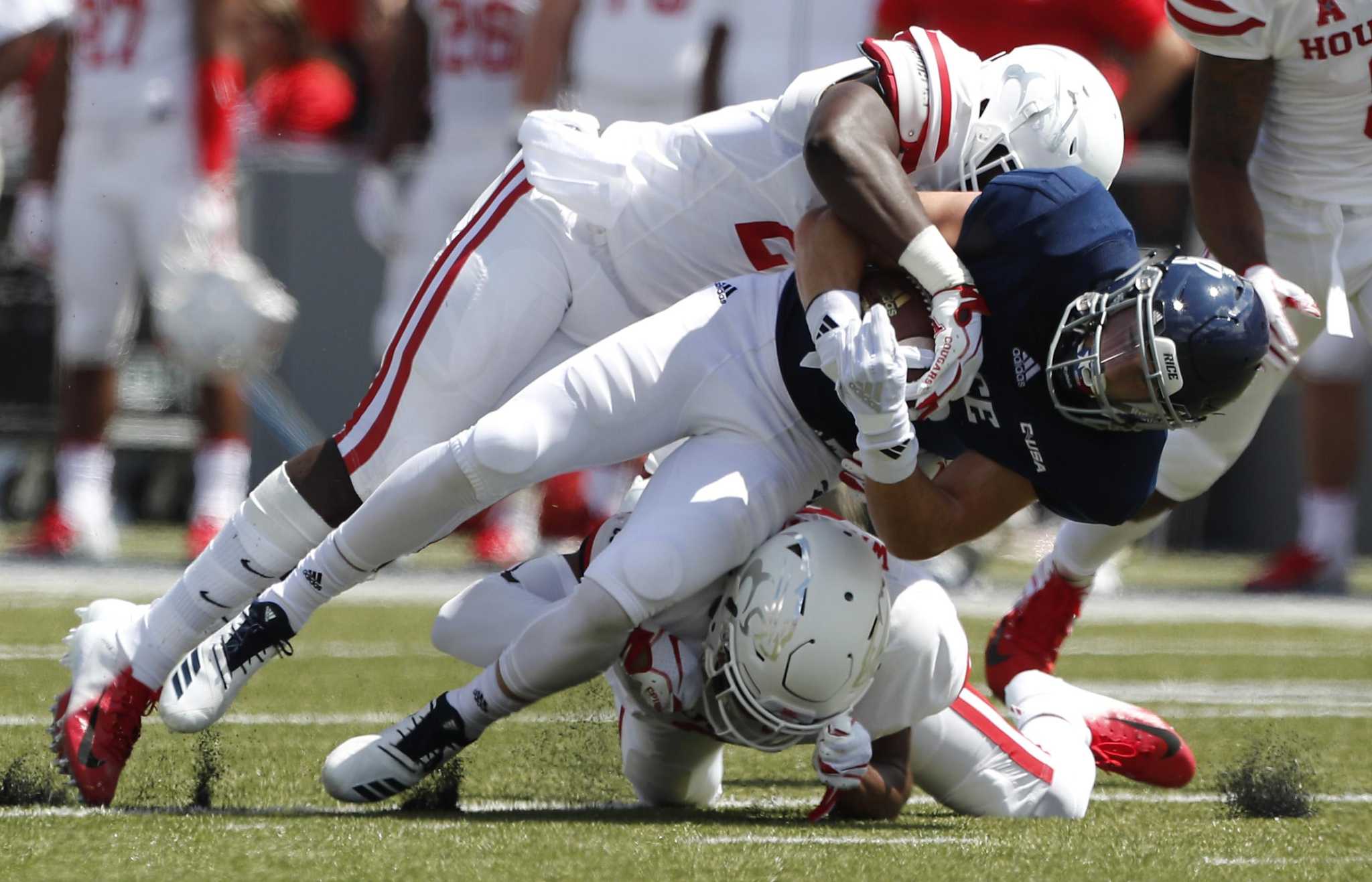 Roman Brown finds his place on Houston defense