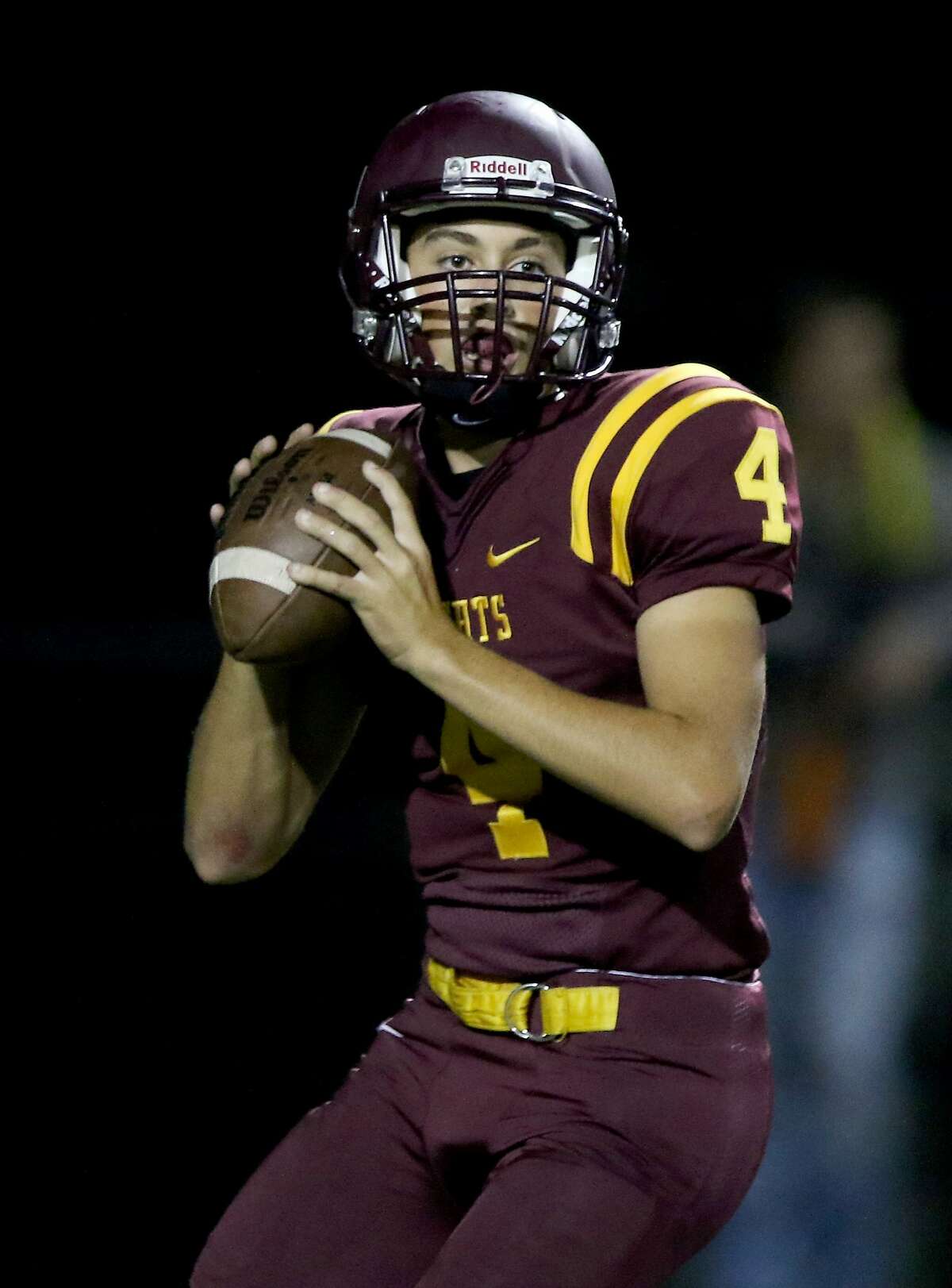 Quarterback Dylan Graham helps key Las Lomas’ turnaround