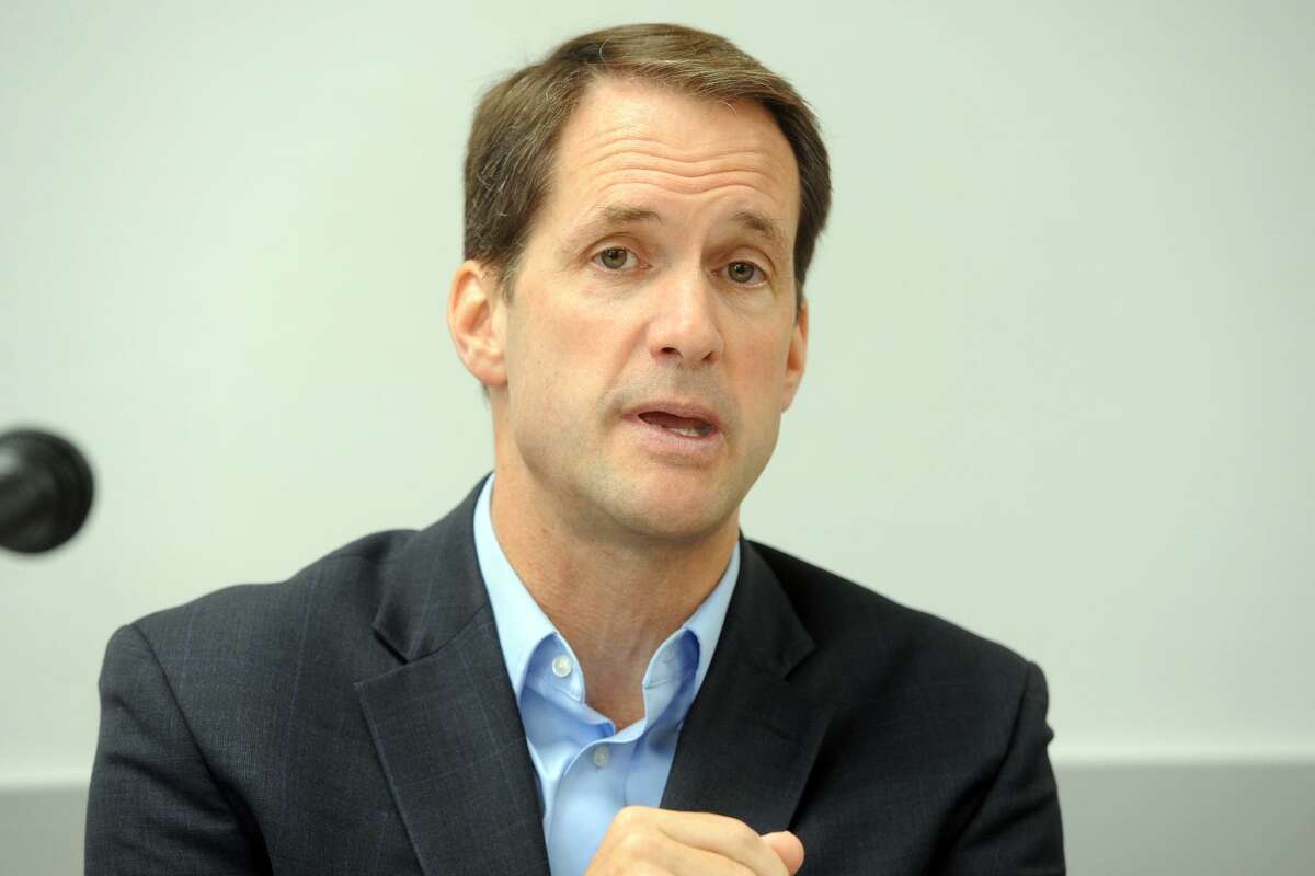 D.C. Buzz: Himes has shot at top Intel post