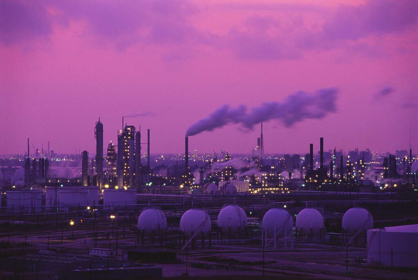 Marathon Petroleum to invest $1.2B in Galveston Bay refinery