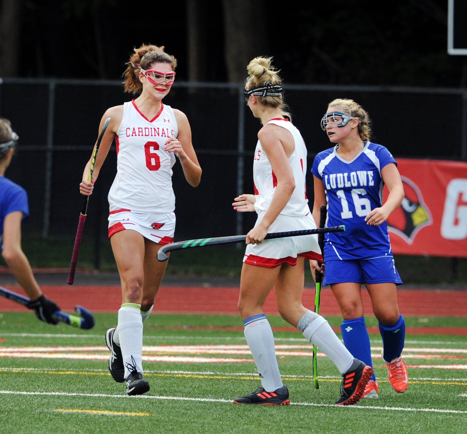 GHS field hockey team hands Wilton its first loss