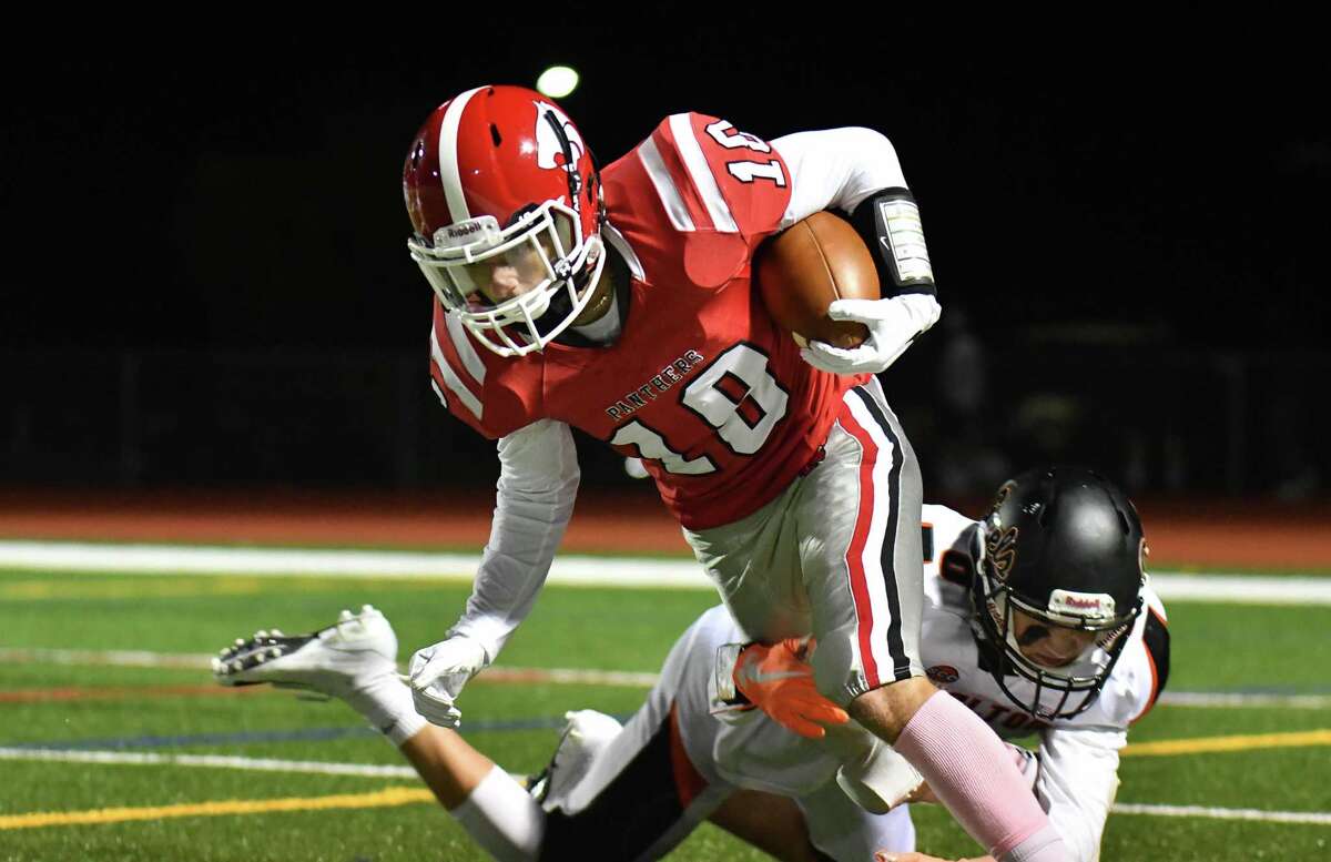 Offense kicks in, No. 5 Shelton tops Masuk