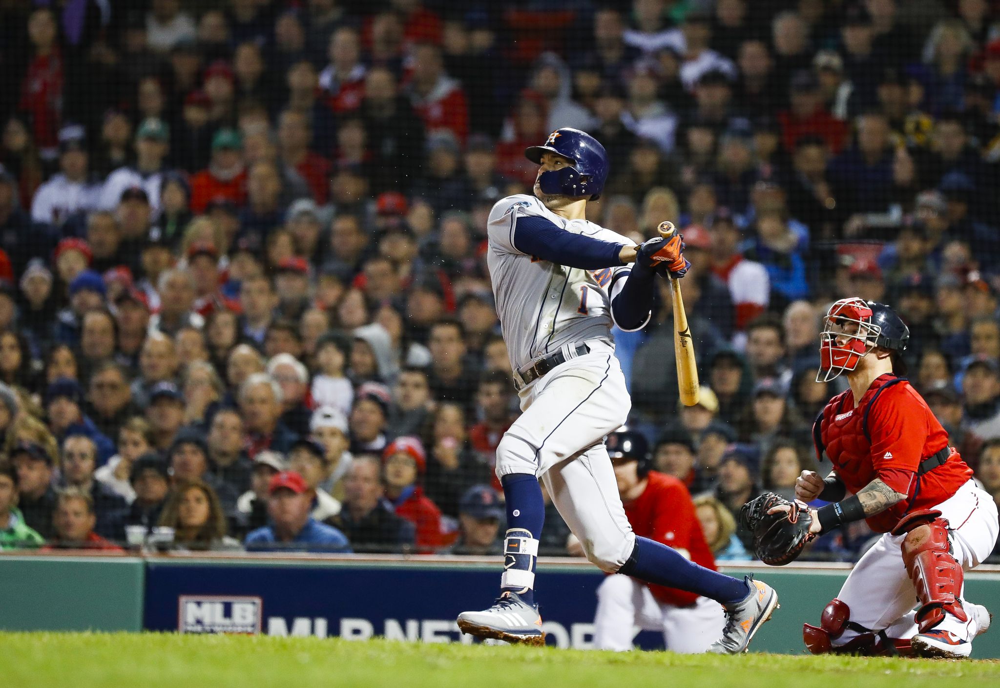 Inside the Game: Key moments from Astros' Game 1 win over Red Sox