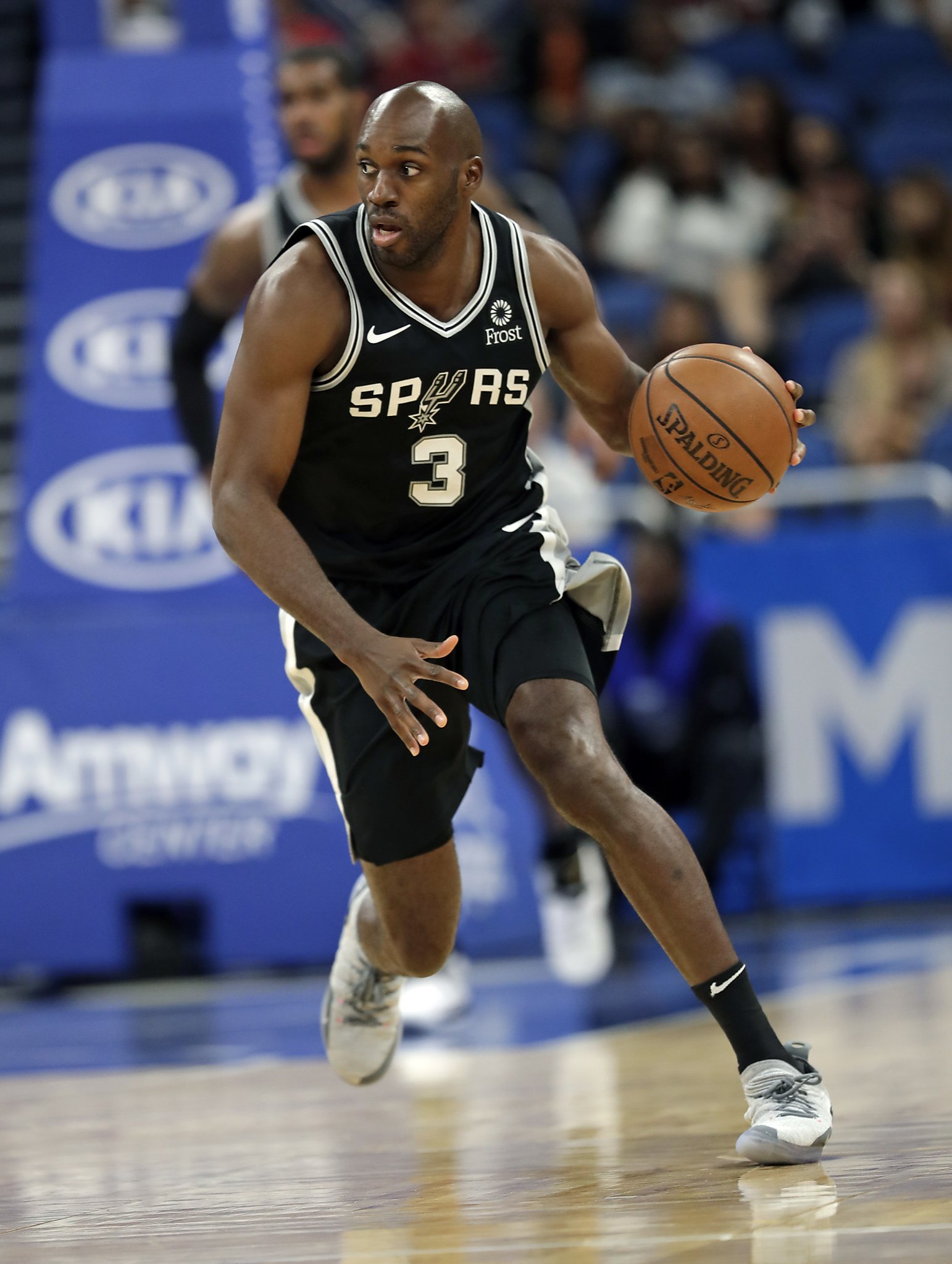 Spurs forward speaks out against hate in wake of Pittsburgh shooting