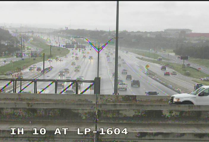 Several accidents slow traffic in S.A. as rough weather streams in