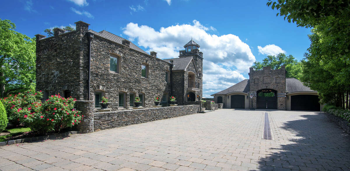 Report: Derek Jeter's castle for sale