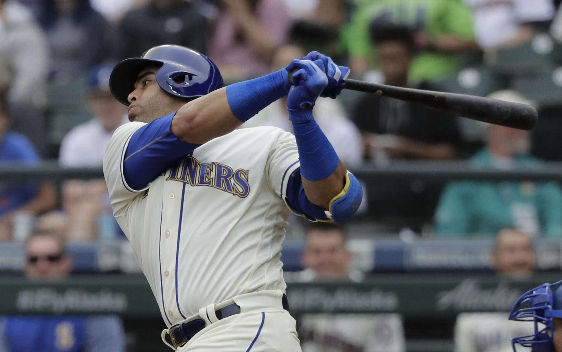 Reports: Mariners FA Nelson Cruz signs one-year deal with Twins