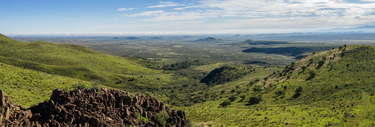 El Paso billionaire bids for huge West Texas ranch