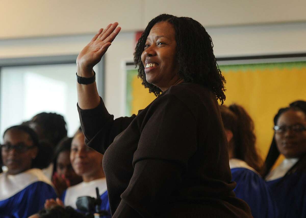 Bridgeport music teacher wins top state teaching award
