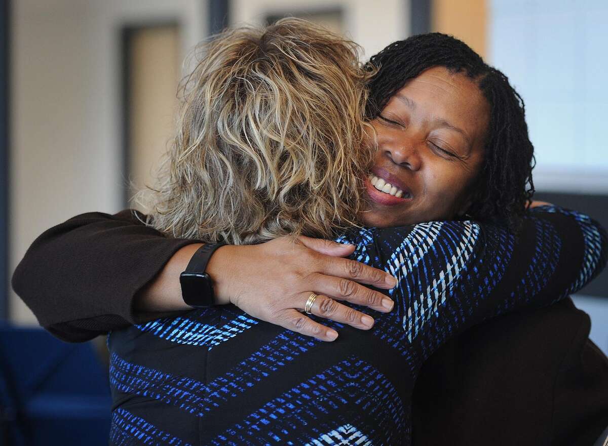 Bridgeport music teacher wins top state teaching award