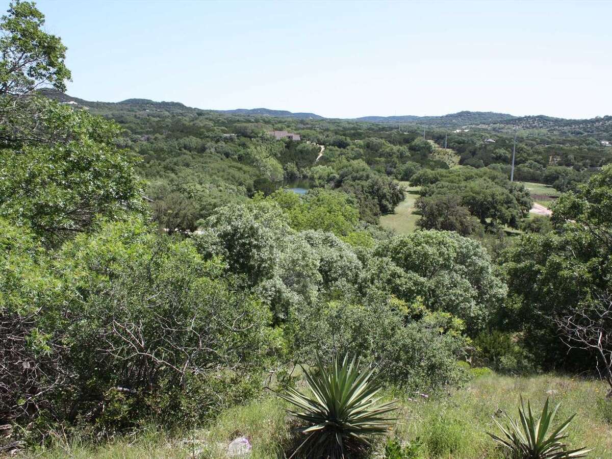 11 beautiful cabins and cottages near San Antonio available for a quick ...