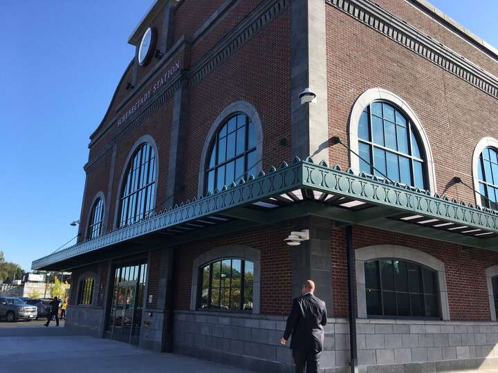 Schenectady Amtrak station opens ahead of schedule