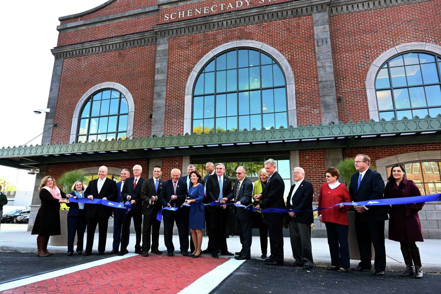Schenectady Amtrak station opens ahead of schedule