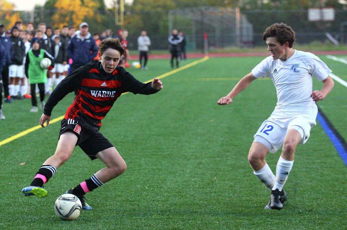 Ludlowe keeps the prize