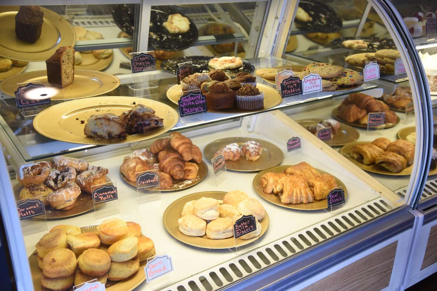 Laredo baker living out his dream after 27 years of working behind-the ...