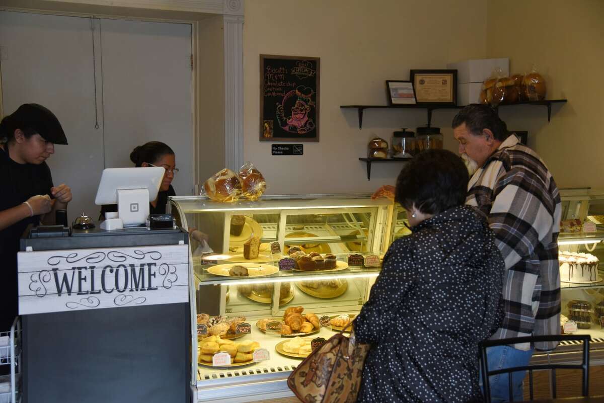 Laredo baker living out his dream after 27 years of working behind-the ...