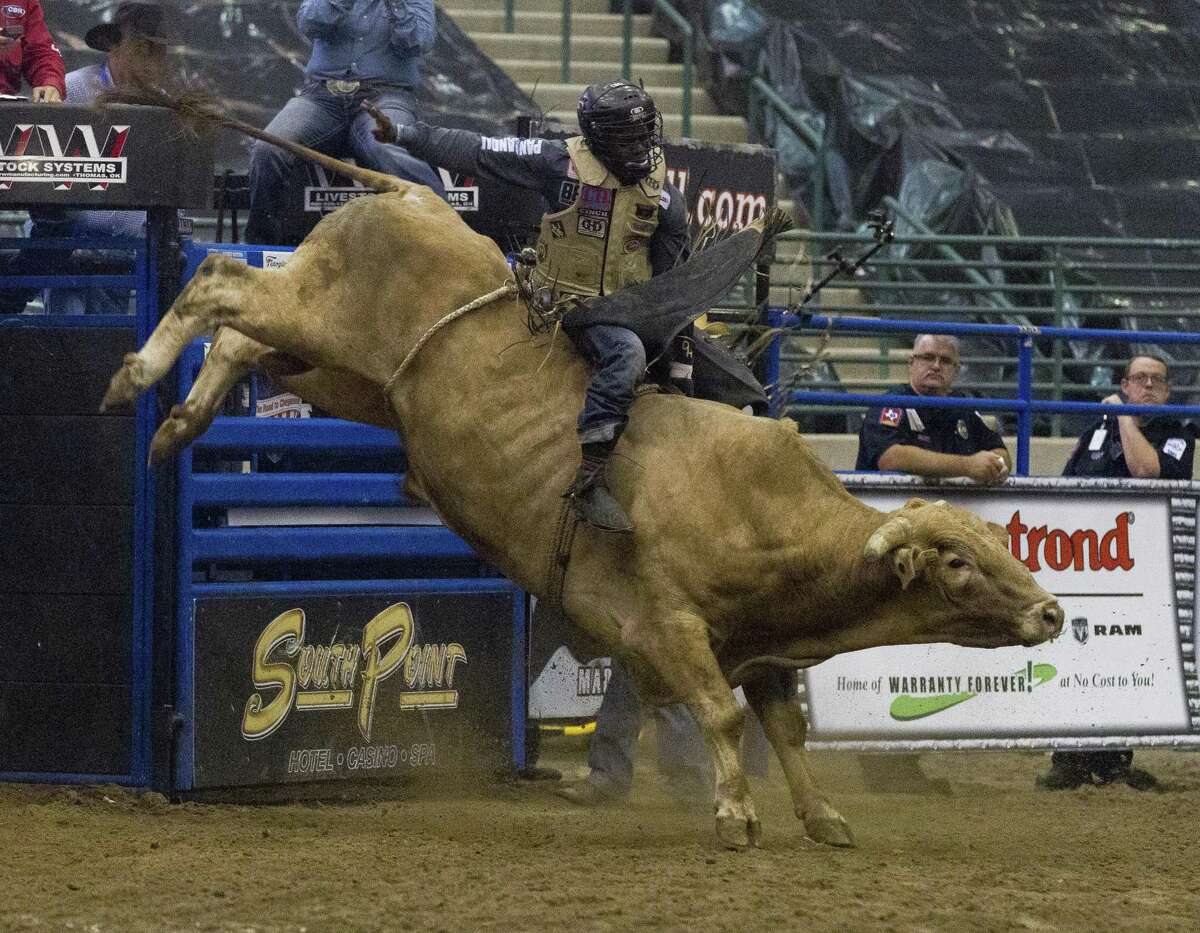 Conroe Bull Mania to honor living legend Myrtis Dightman, Jr. Saturday