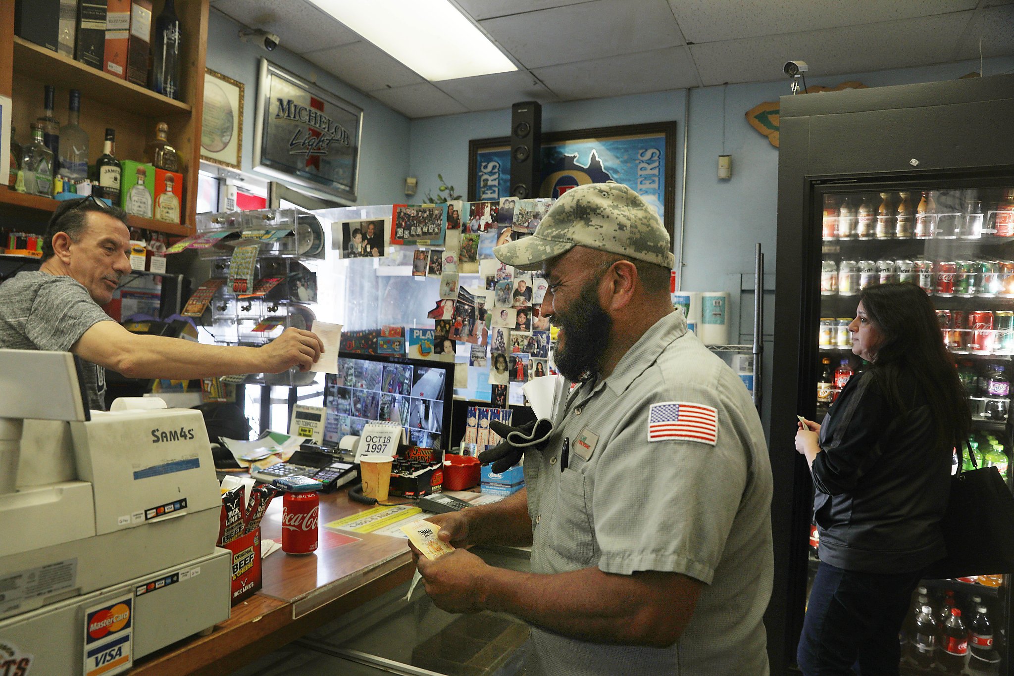 Mega Millions players clog SF stores as jackpot soars to $970 million